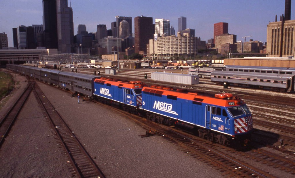 Metra 186